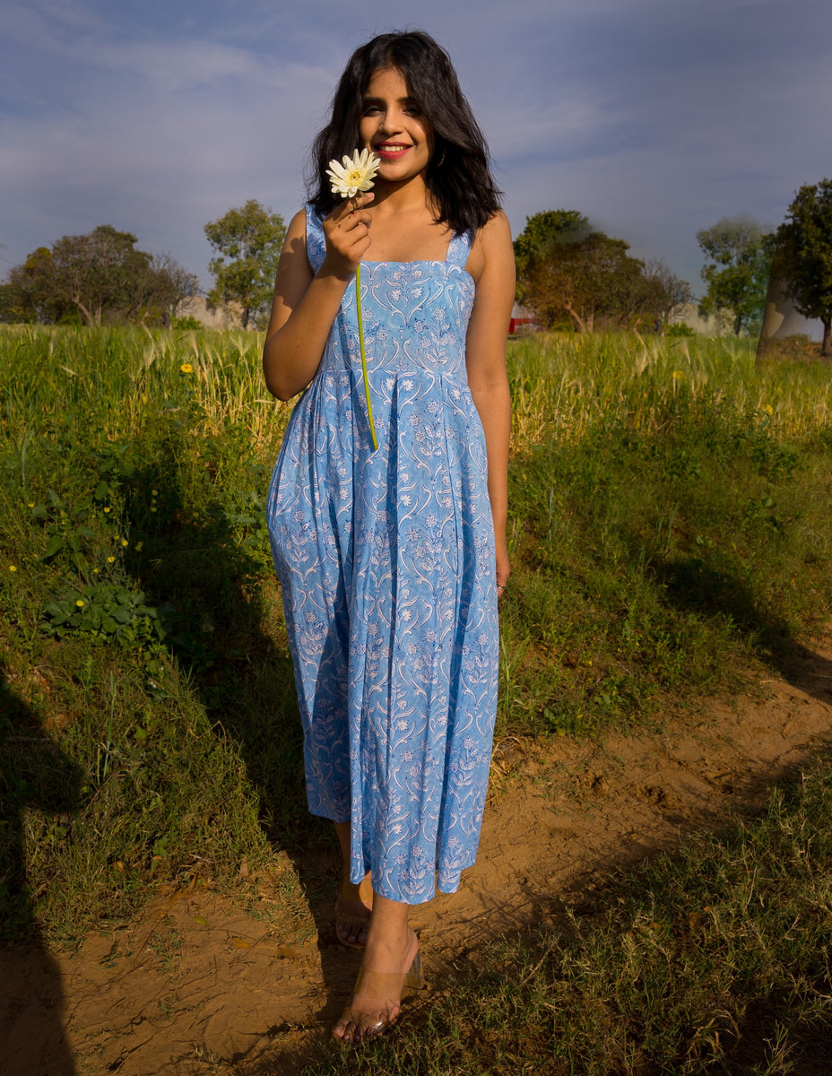 Renee - Box Pleats Dress – serayaclothing